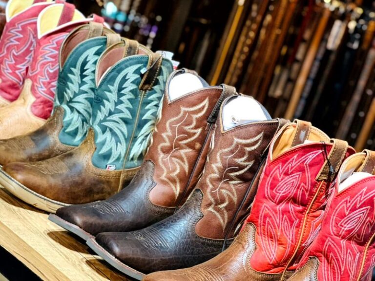 Look Com Bota Texana: Qual a Melhor Combinação?